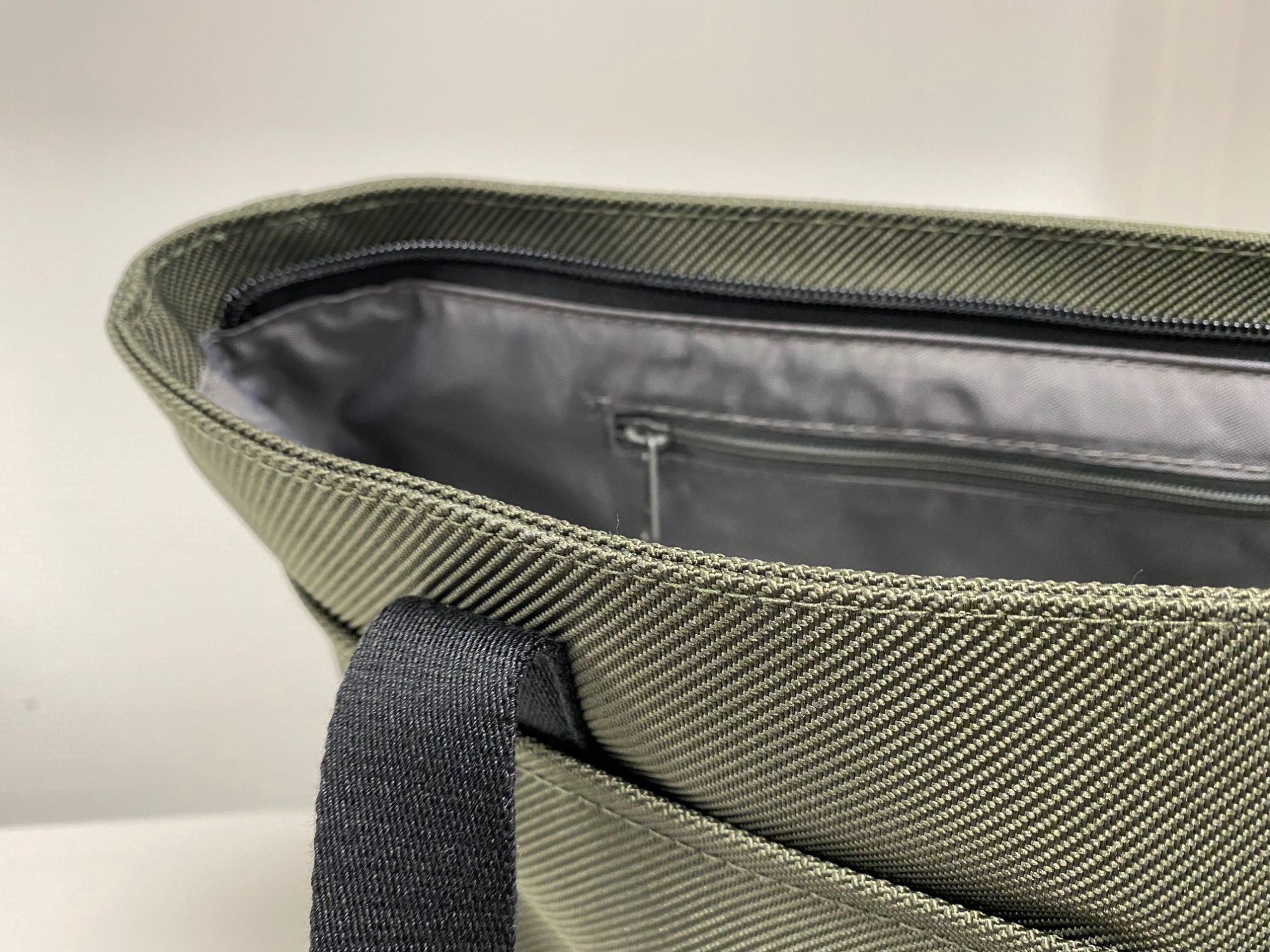 Brompton Borough Tote Bag S 9 Liter Olive 2020 Fahrradzubehör