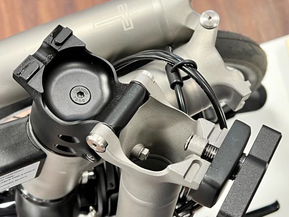 Brompton T Line 4 Gang mittlerer Lenker > FaltradXXS.de