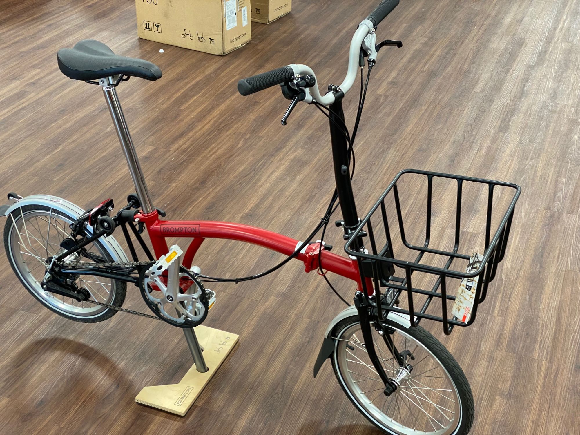 Fahrer Brompton Front Einkaufskorb NEU Aluminium > FaltradXXS.de