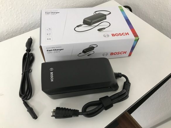 Bosch Fast Charger 6 A Schnell Lader > FaltradXXS.de