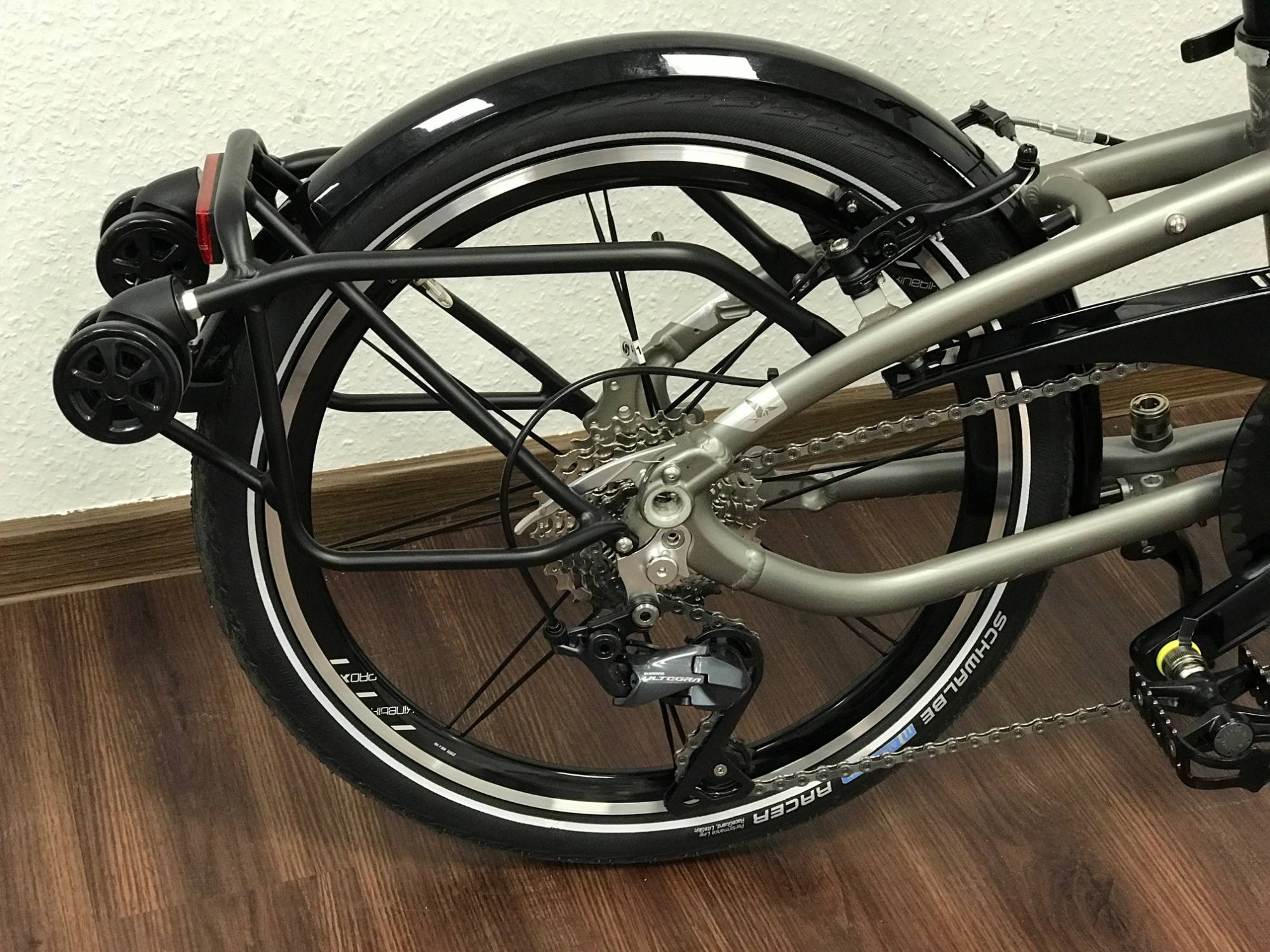 Tern BYB S11 Matt Silver (12,7kg) Faltrad > FaltradXXS.de