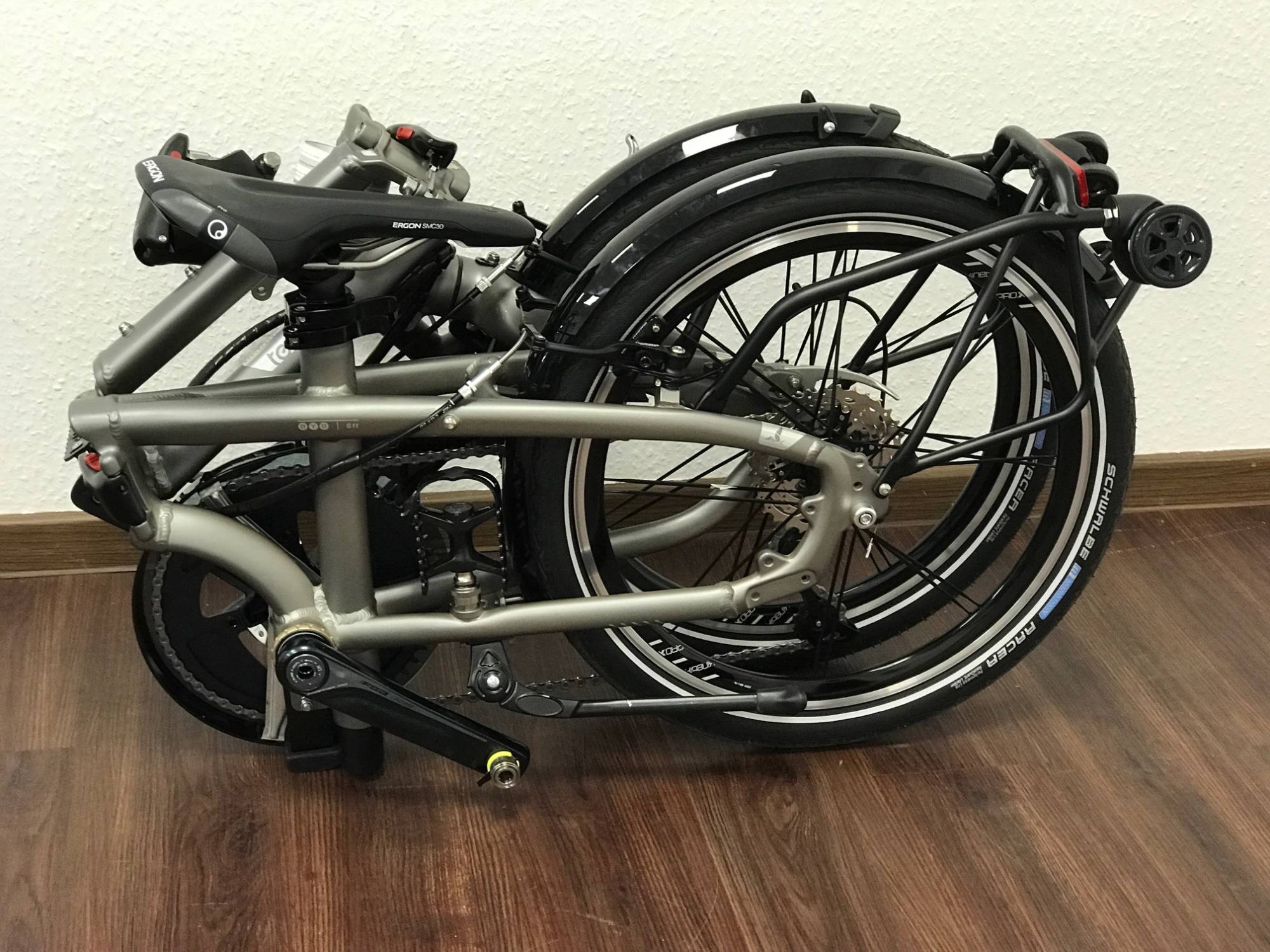 Tern BYB S11 Matt Silver (12,7kg) Faltrad > FaltradXXS.de