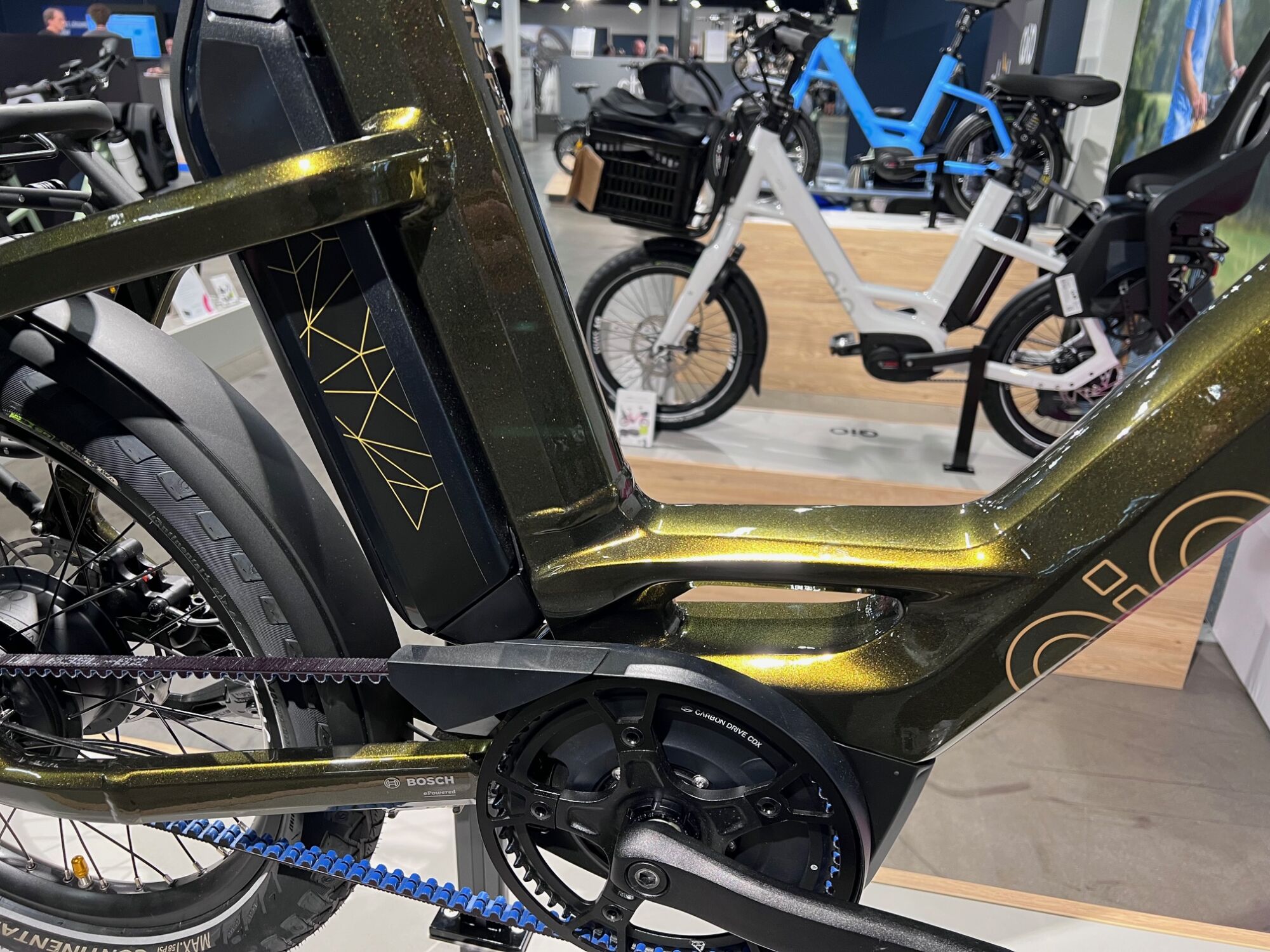 QiO EINS P-E Fine Line Black Gold Kompaktrad, Pedelec > FaltradXXS.de